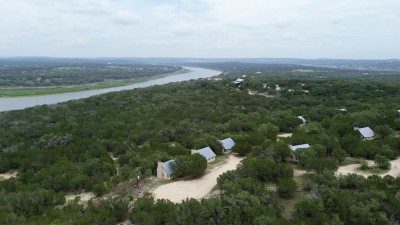 1300 Pace Bend Road North | Briarcliff, TX