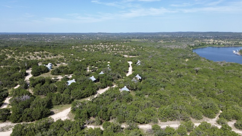 1300 Pace Bend Road North | Briarcliff, TX
