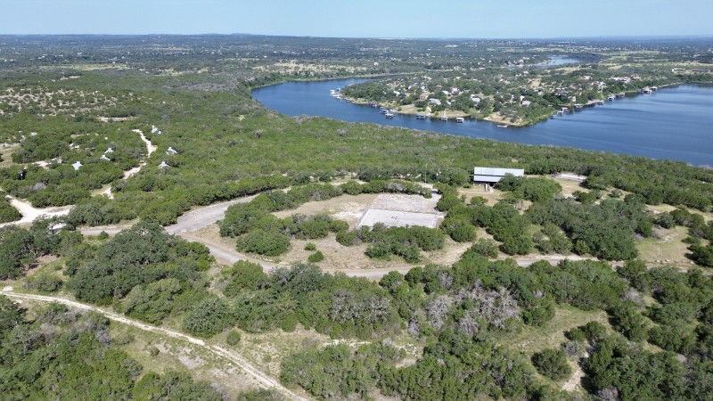 1300 Pace Bend Road North | Briarcliff, TX